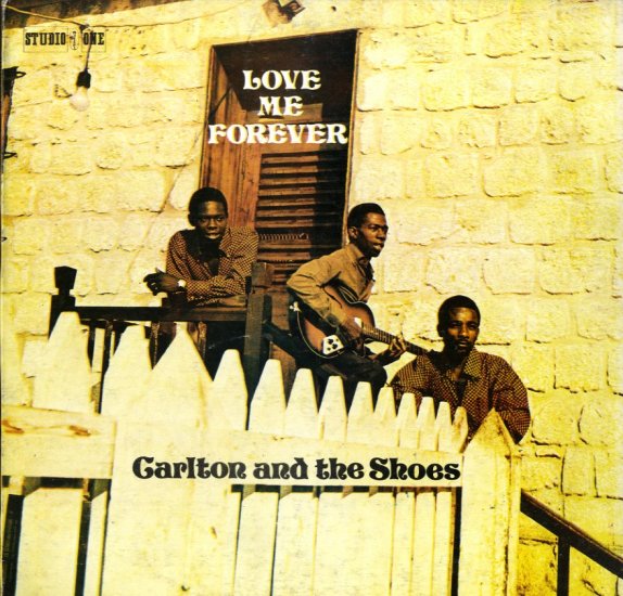 今月の選曲家 akiko | Article | & Premium (アンド プレミアム)