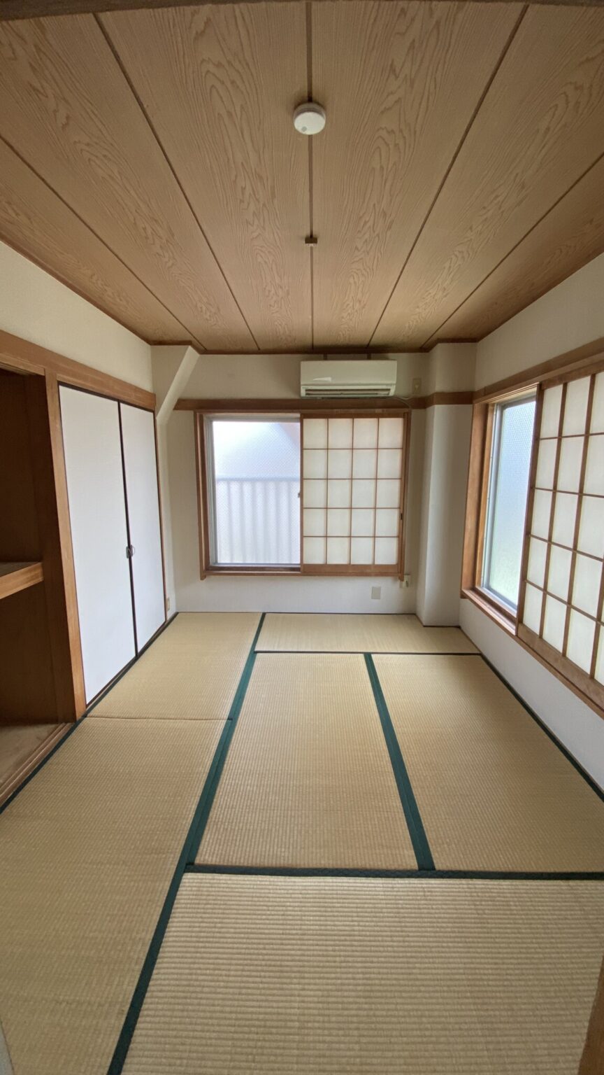 16小節の思い出。編集後記「小さな家に暮らす」 | FROM EDITORS | & Premium (アンド プレミアム)