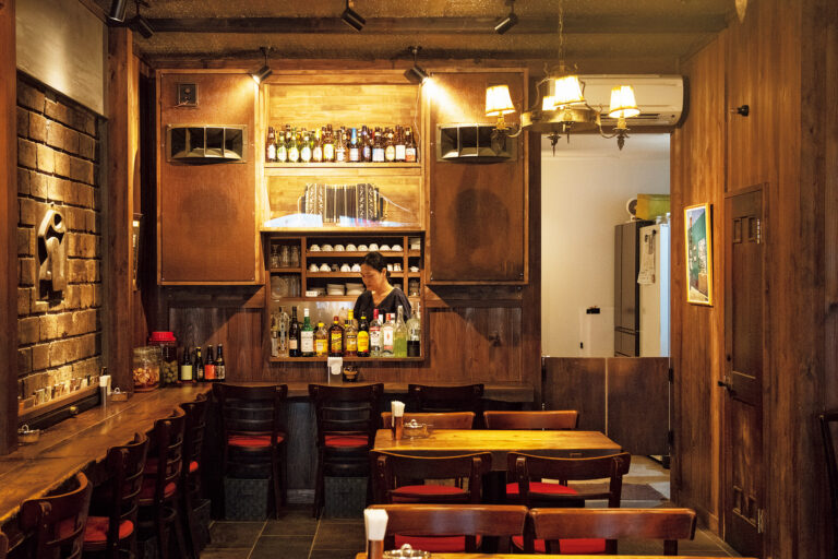 新しいのに懐かしい、ほっと心が落ち着く場所。東京・神保町『ミロンガ ヌォーバ』：音楽喫茶の”いい店”案内。vol.2 | 音楽喫茶の〝いい店 ...